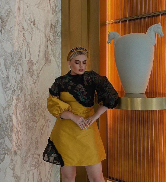 Influencer Büşra Duran Gündüz kimdir? Dubai'de neden yaşıyor? Kaç ...